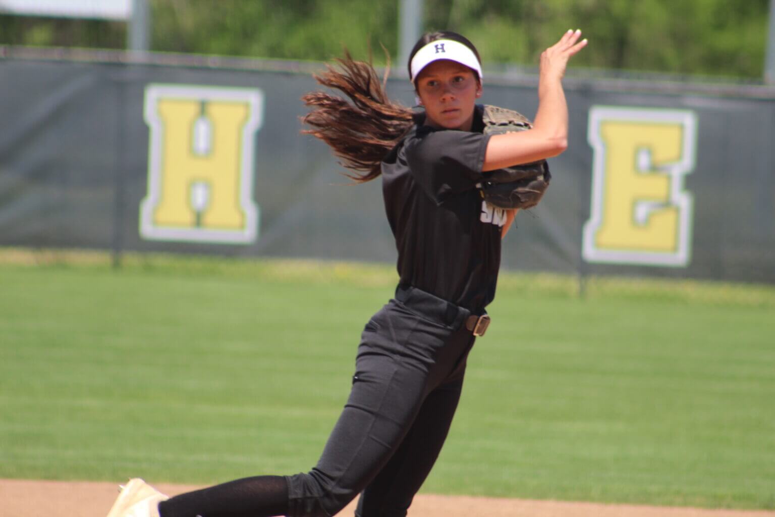 Lady Tigers softball prowling toward a title | DeSoto County News