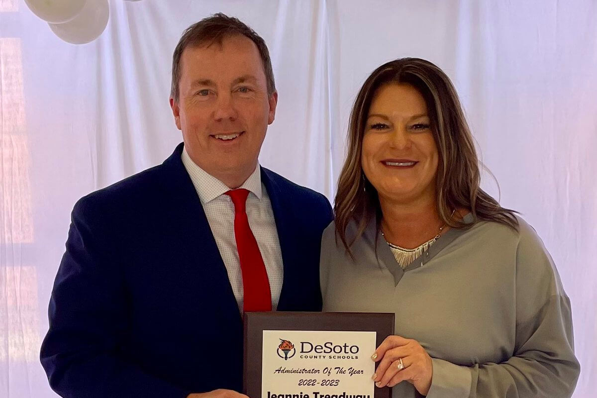 Treadway named district Administrator of the Year | DeSoto County News