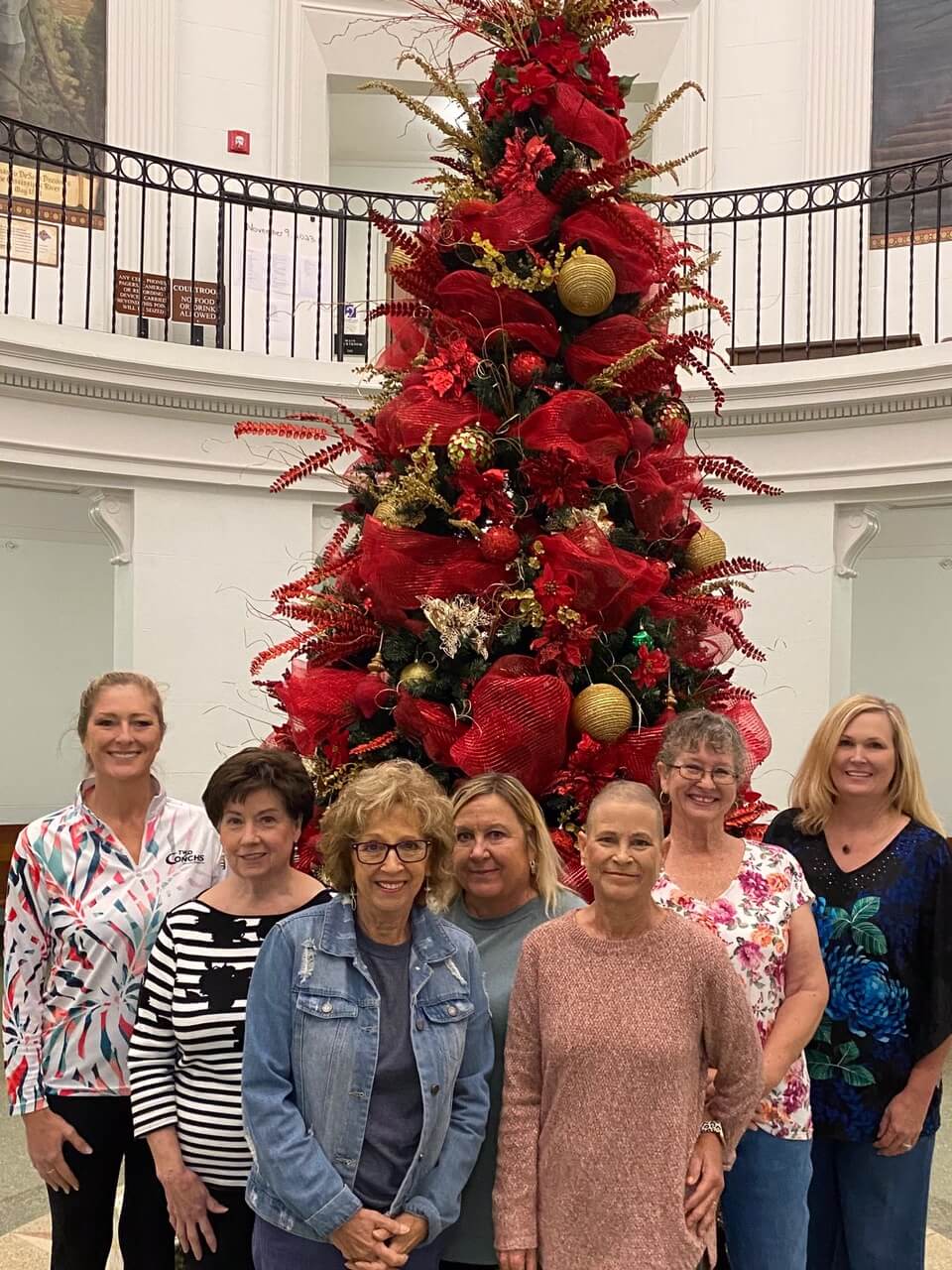 DeSoto Civic Garden Club decorates Courthouse Christmas tree | DeSoto ...