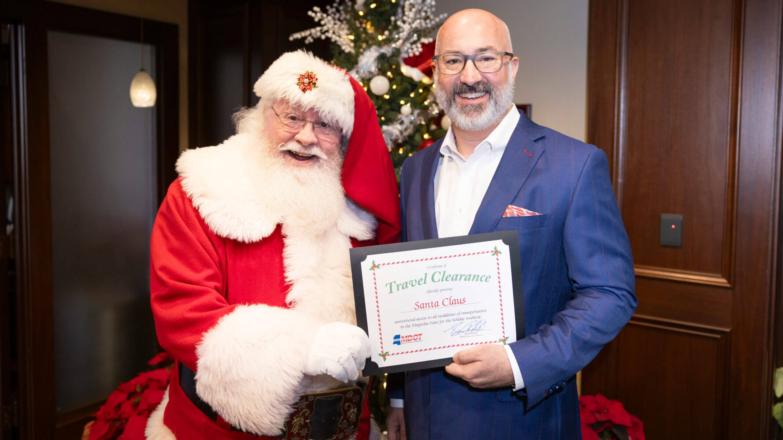 Santa, reindeer cleared for travel in Mississippi | DeSoto County News