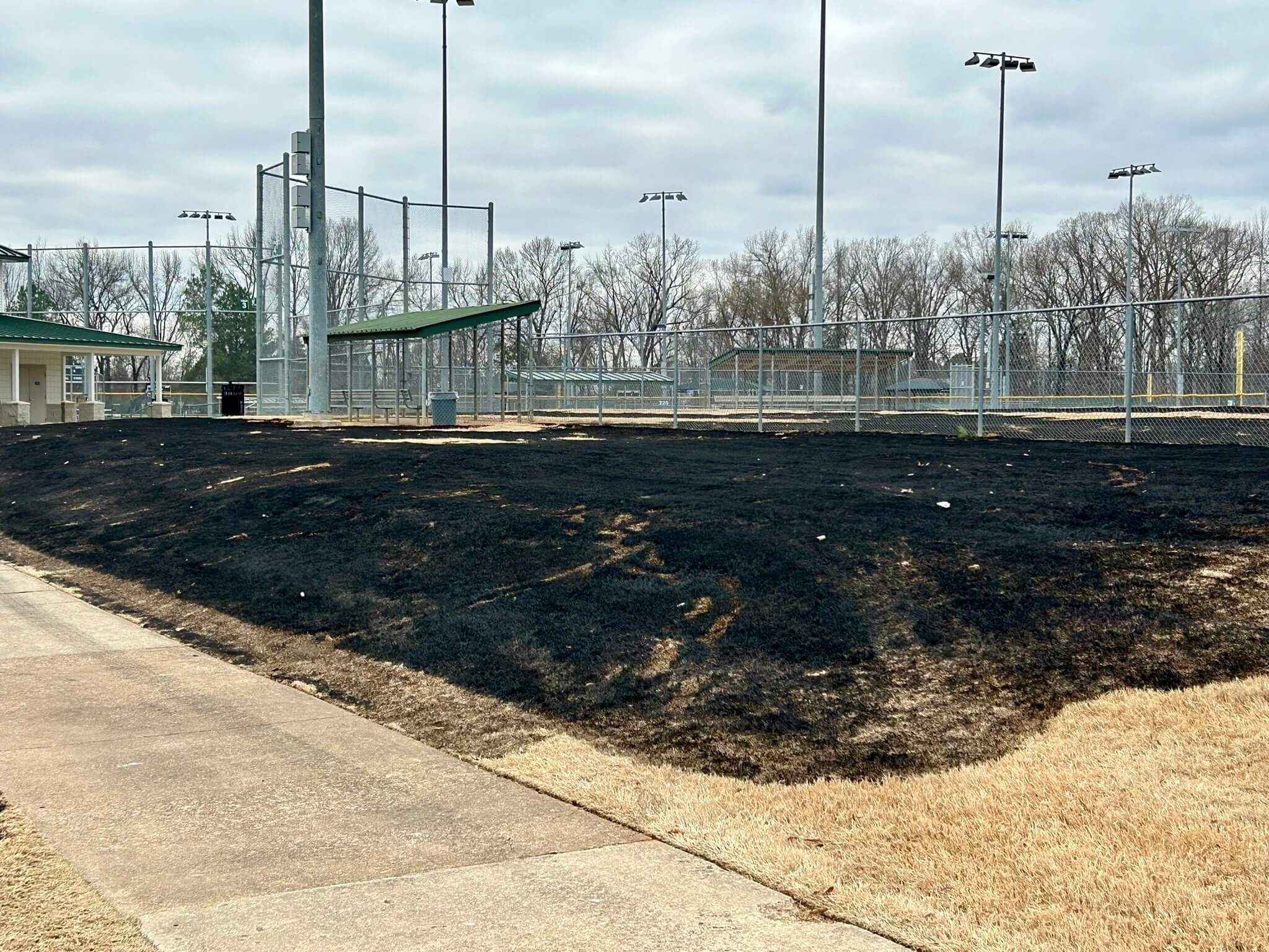 Baseball fields catch fire during fireworks show | DeSoto County News
