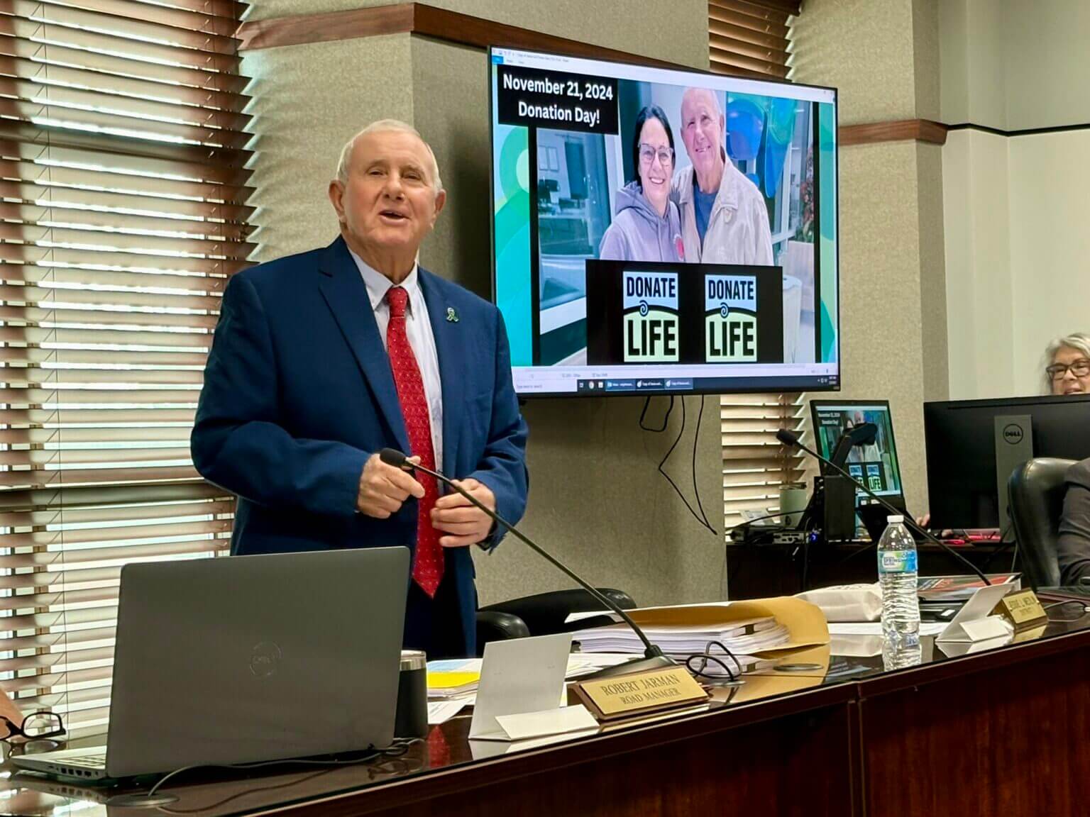 Barringer happy to donate kidney to aid supervisor | DeSoto County News