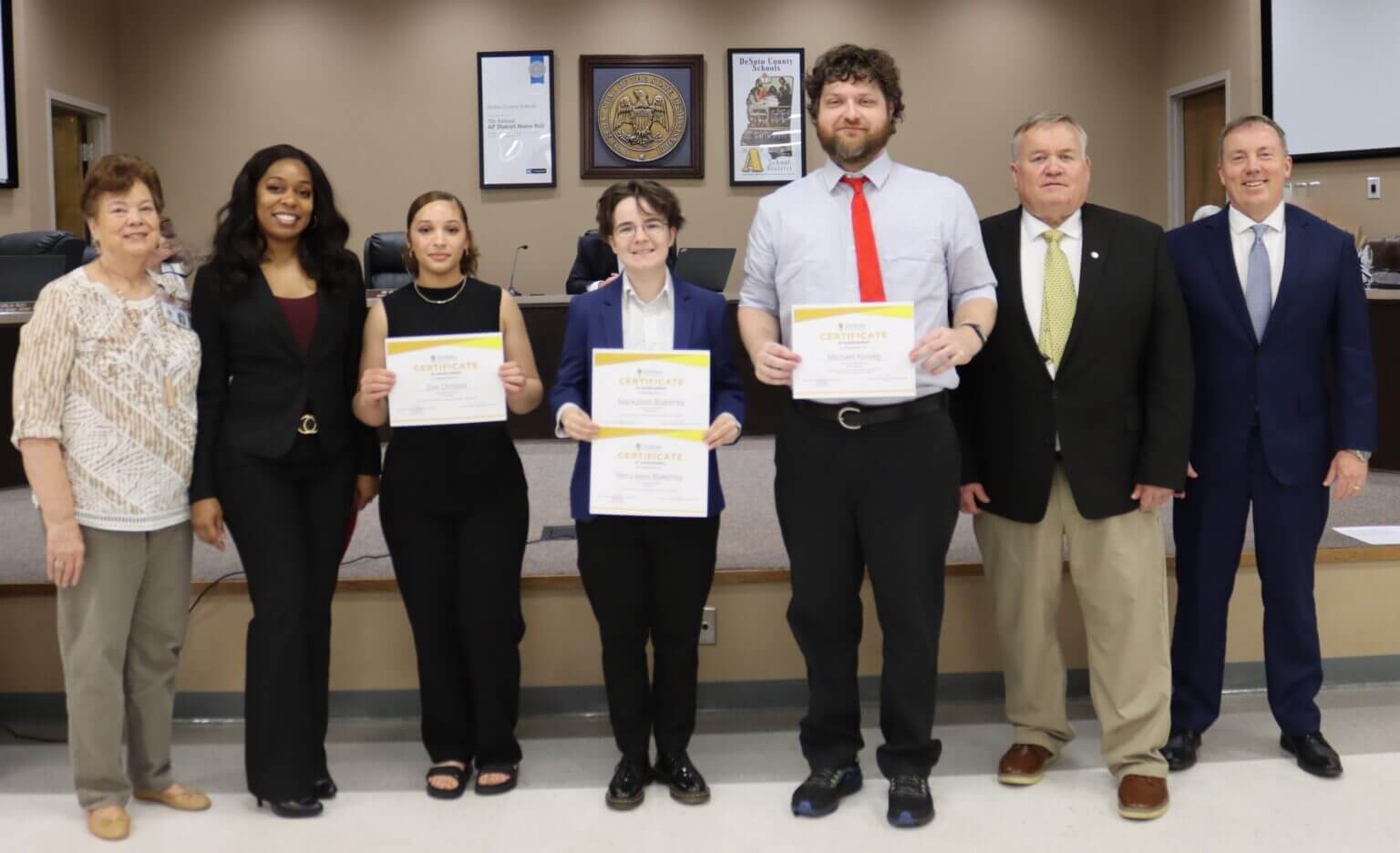 DCS vals, sals, Star students and teachers | DeSoto County News