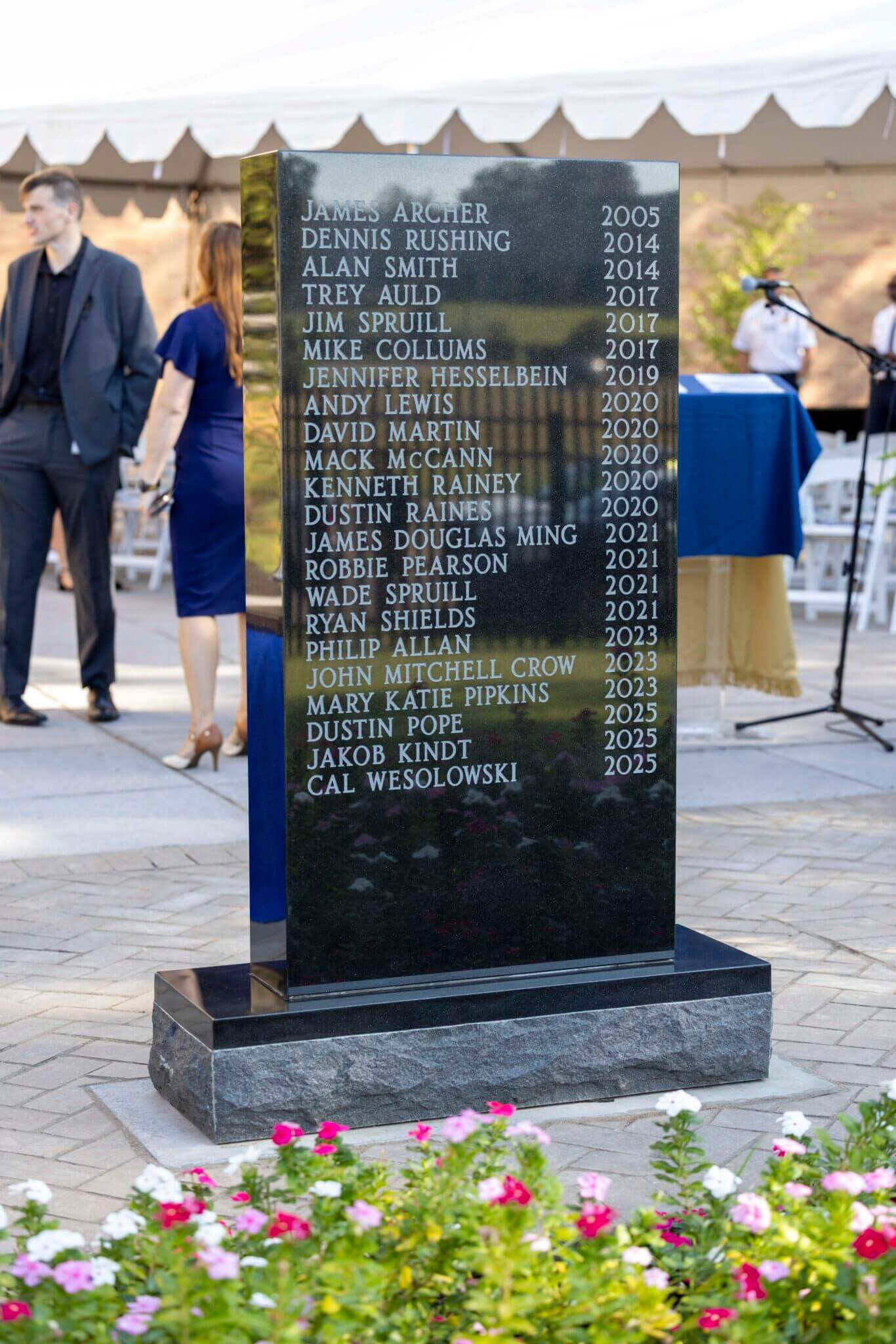 EMS Memorial honoring fallen First Responders dedicated | DeSoto County ...