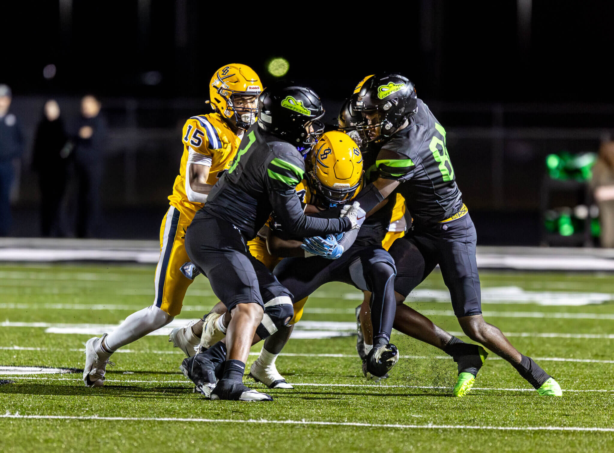 Matthews scores five times in Gators' football win | DeSoto County News