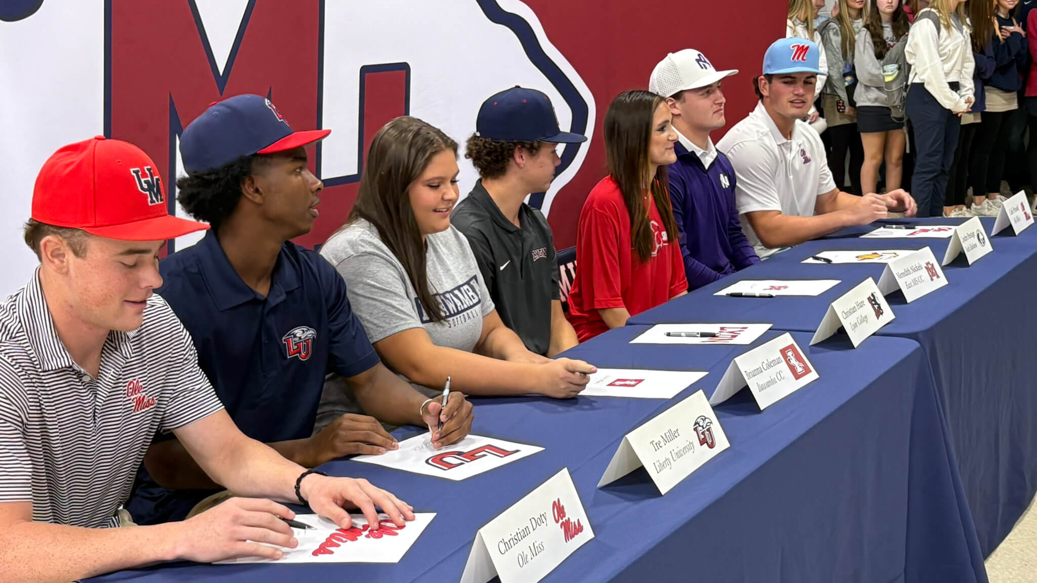 Magnolia Heights celebrates seven athletes signing | DeSoto County News