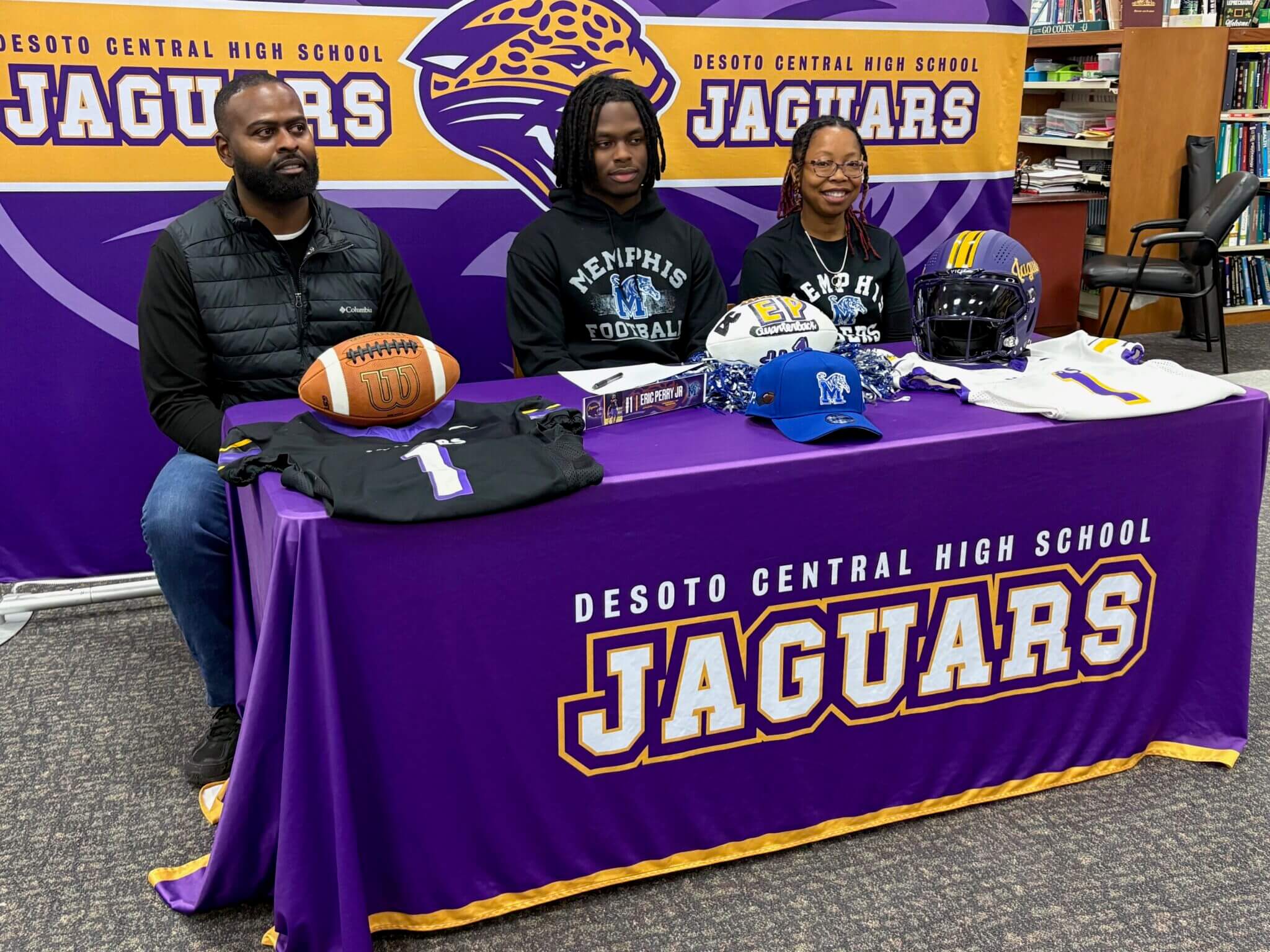DeSoto Central’s Eric Perry signs for football at University of Memphis ...